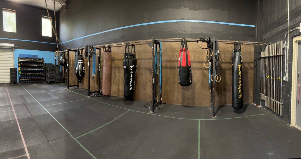 AERO BOXING CLUB – Hands